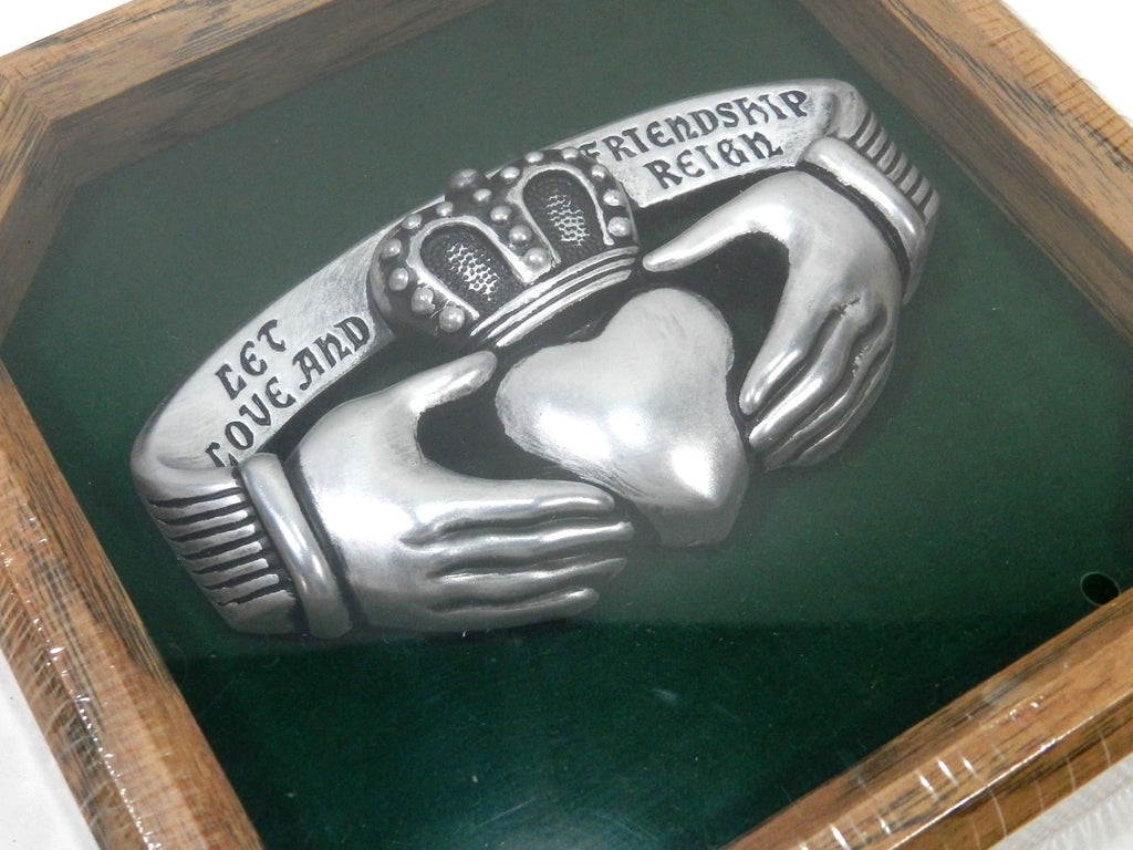 Claddagh Irish Celtic Wall Plaque New – Shop-Uniques-Unlimited